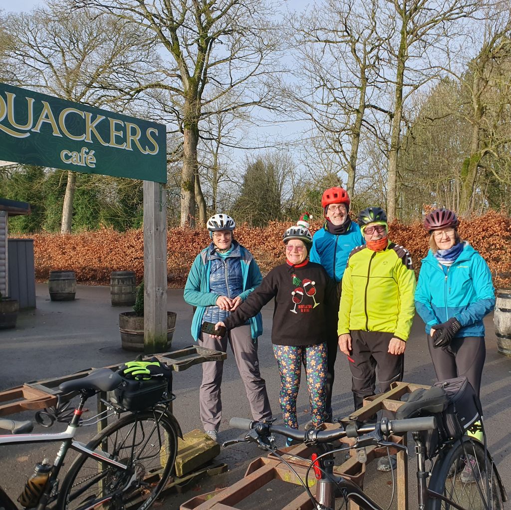 Let's Ride - Hathersage-Quackers cafe, Thornbridge