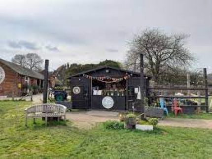 Let's Ride - WATFORD CYCLE HUB - THE TEA SHACK AT WOODOAKS FARM