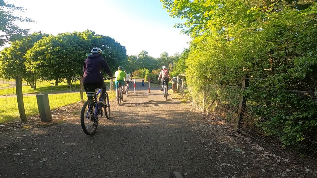 Let's Ride - Easy going ride to “ Hyndland Cafe “ Glasgow West End.
