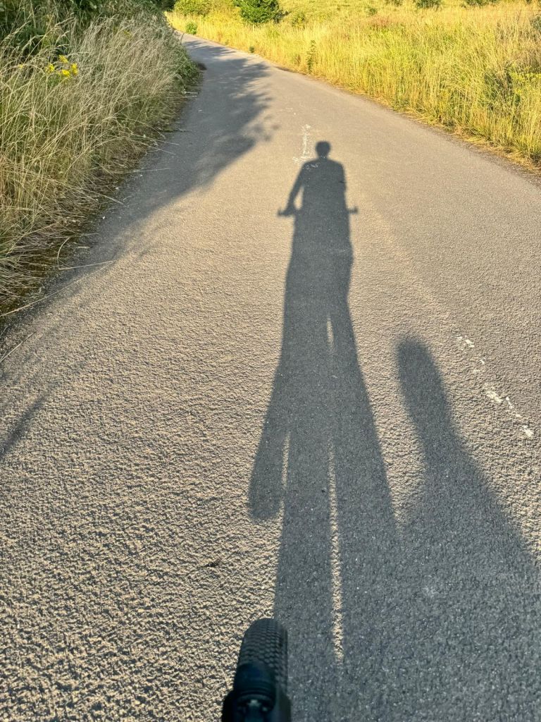 Let's Ride - Cropwell Bishop CCC - cycle, chat and coffee