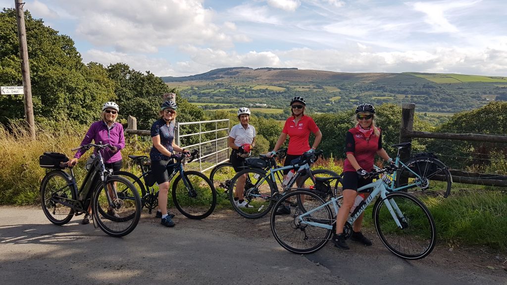 Let's Ride - A ride of two valleys (and their lumpy midriff !)