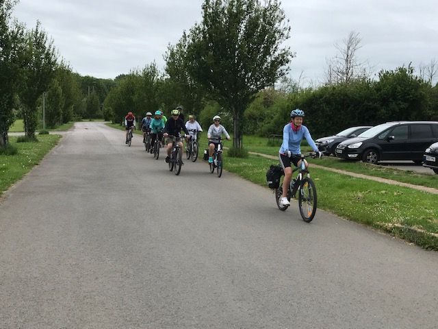 Let's Ride - Poppin into PIPS in Purton