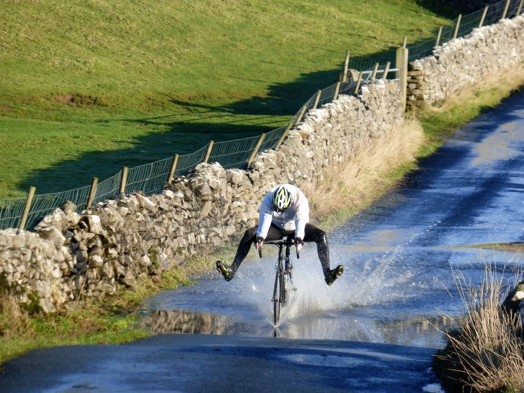 Let's Ride - 10 reasons why cycling is better than driving