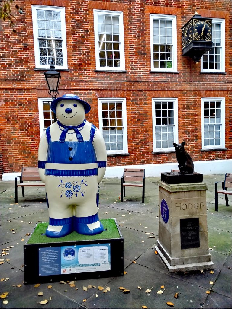 Let's Ride - Sunday Saunter to see the Snowmen in the City