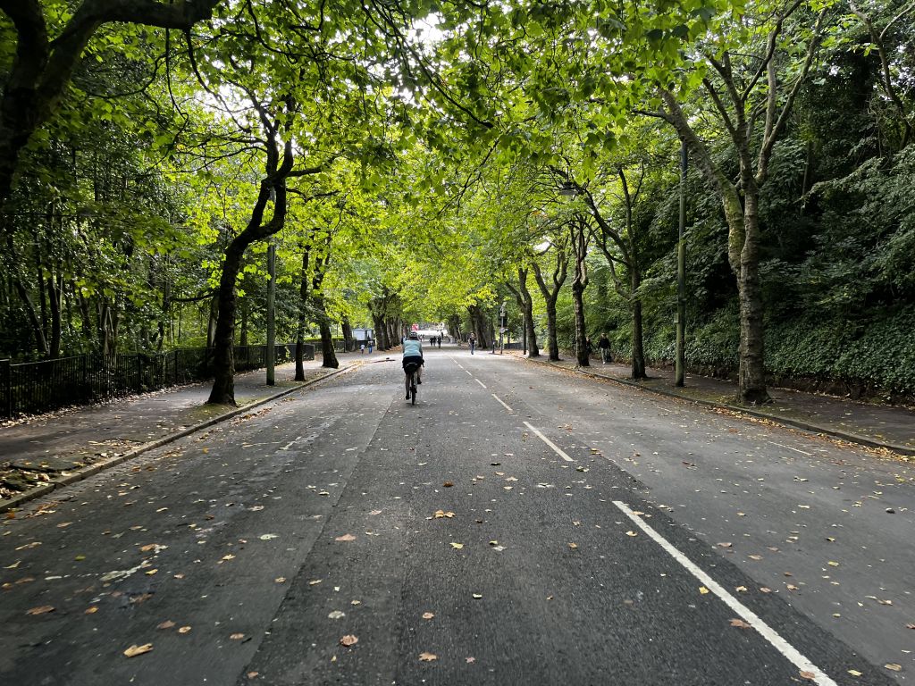 Let's Ride - Easy ride Burnside to Kelvingrove and back