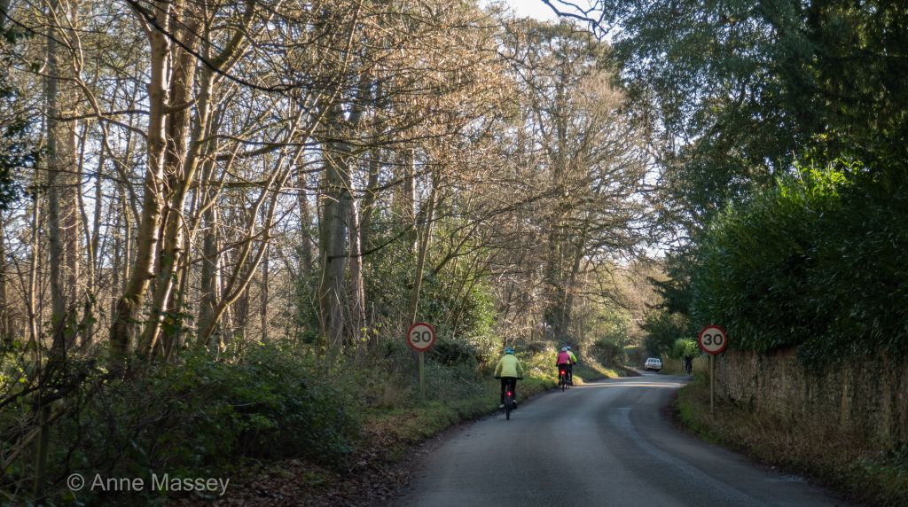 Let's Ride - Woosehill to Moss End via Carters Hill